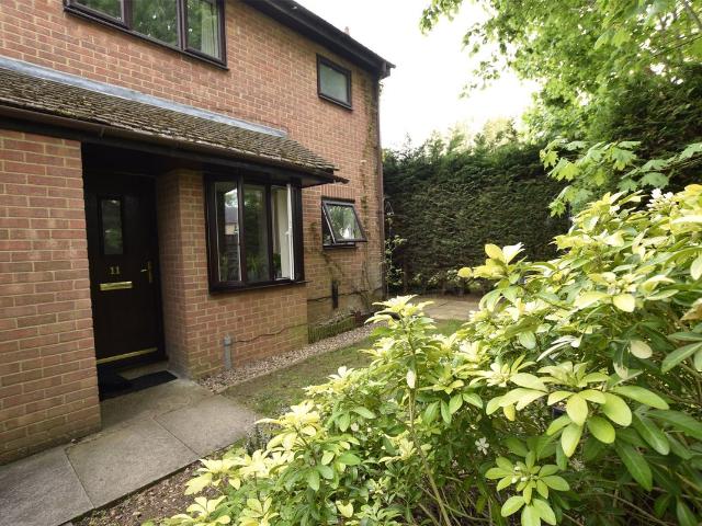 Levery Close, Abingdon OX14, 1 bed detached house to rent, £1,200 pcm | PrimeLocation