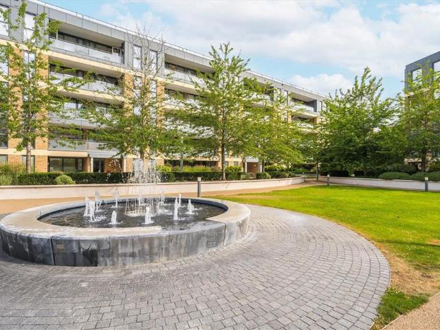 Levett Square, Kew TW9 1 bed flat to rent £2,200 pcm £508 pw