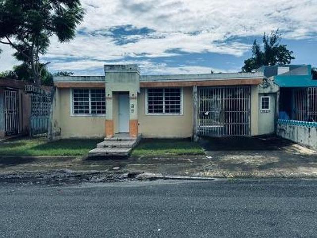 Levittown Lakes Fp Calle Mariano Brau
