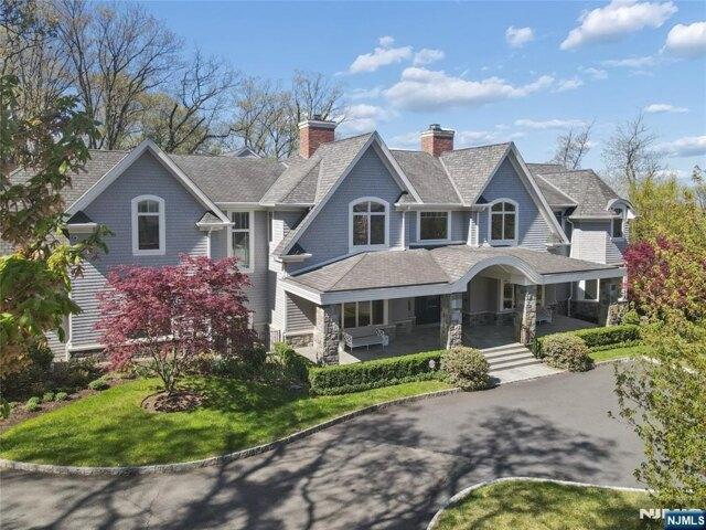 Lewelen Cir, Englewood, Home For Sale