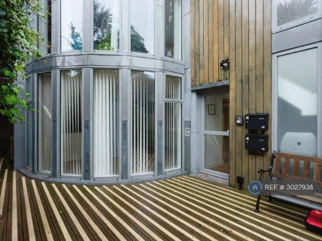 Lewes Mansions, Lewes, BN7 1 bed flat to rent £1,200 pcm £277 pw