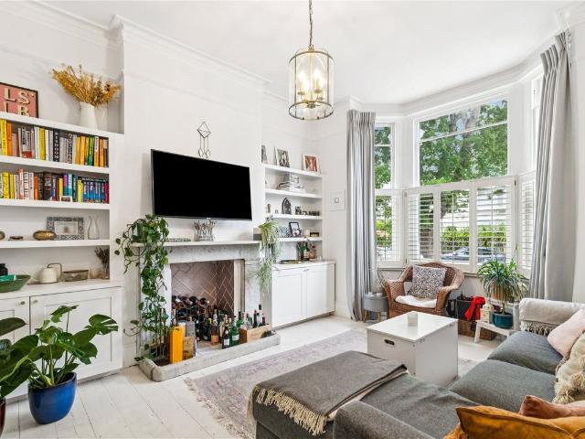 Lewin Road SW16, 1 bed flat to rent, £1,650 pcm | PrimeLocation