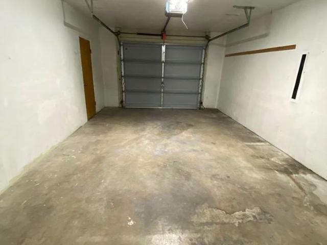 Lewis Triplex CWP 2 Bedroom Apartment for Rent at 123 N 66th Ave, Yakima, WA 98908