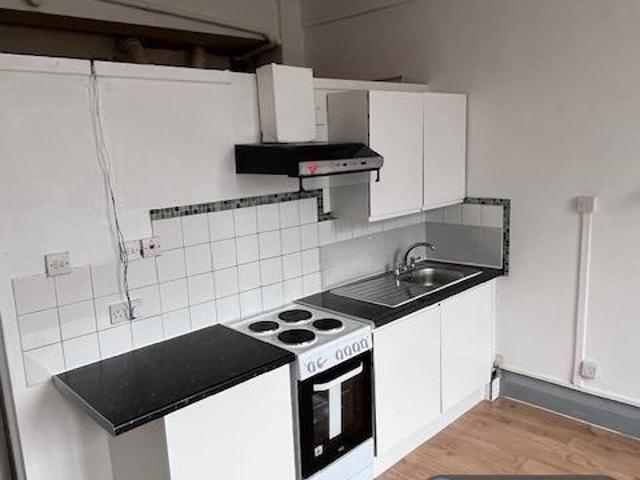 Lewis Grove, London, SE13 Studio to rent £1,150 pcm £265 pw