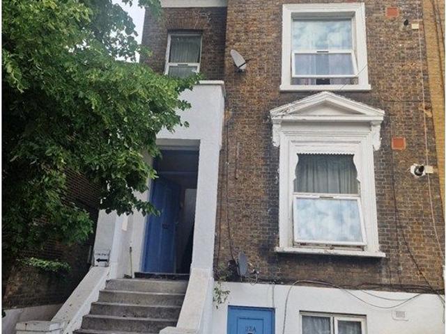Lewisham Way, London SE14, 2 bed flat to rent, £1,650 pcm | PrimeLocation