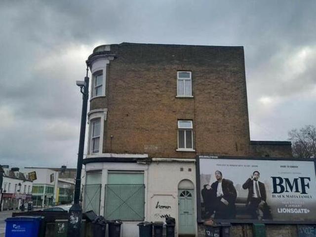 Lewisham Way, London, 2 Bedroom Flat