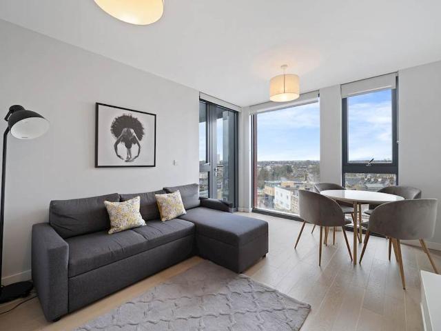 Lewisham High Street, Tower House SE13, 1 bed flat to rent, £1,700 pcm | PrimeLocation