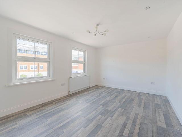 Lewisham High Street, Lewisham, London SE13, 3 bed flat to rent, £2,300 pcm | PrimeLocation