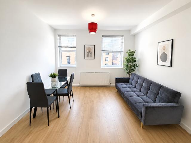 Lewisham High Street, London 1 bed apartment to rent £1,375 pcm £317 pw