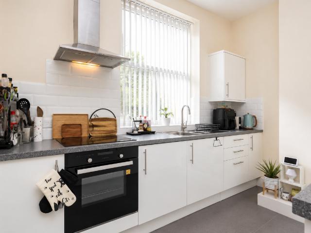 Lewisham High Street, London SE13, 1 bed flat to rent, £1,550 pcm | PrimeLocation