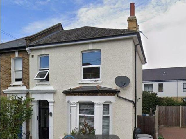 Lewisham, London SE13, 2 bed flat to rent, £1,800 pcm | PrimeLocation