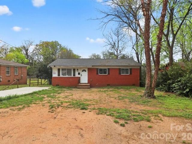Lewiston Ave, Charlotte, Home For Sale