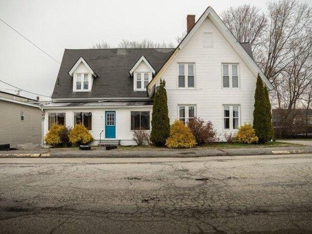 Lewiston ME 04240 102343275