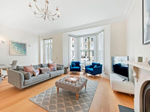 Lexham Gardens W8, 3 bed flat to rent, £7,150 pcm | PrimeLocation