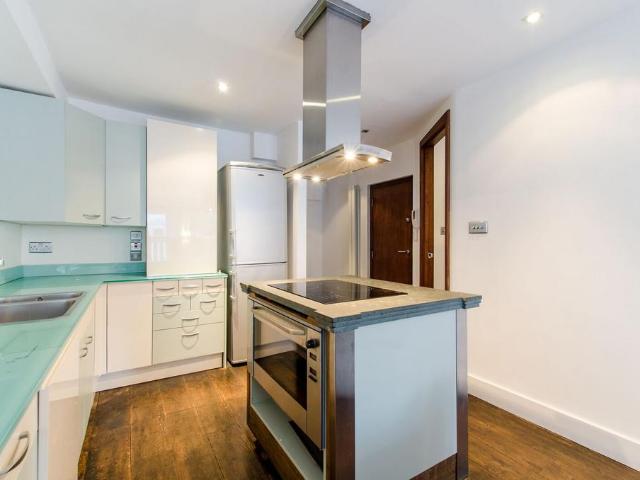 Lexham Gardens, Kensington, London, W8 1 bed flat to rent £5,634 pcm £1,300 pw