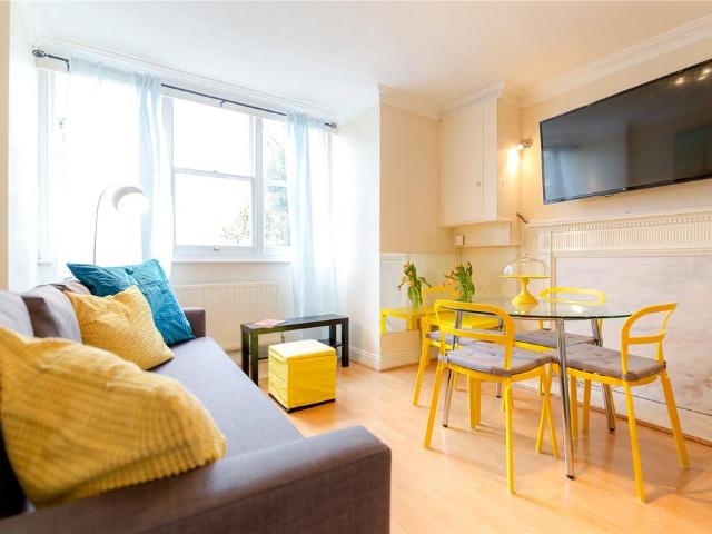 Lexham Gardens, London W8 2 bed apartment to rent £2,850 pcm £658 pw