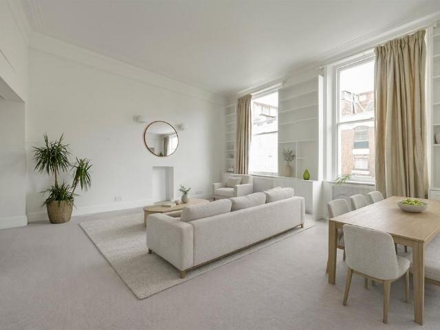 Lexham Gardens, London, W8 2 bed flat to rent £3,922 pcm £905 pw