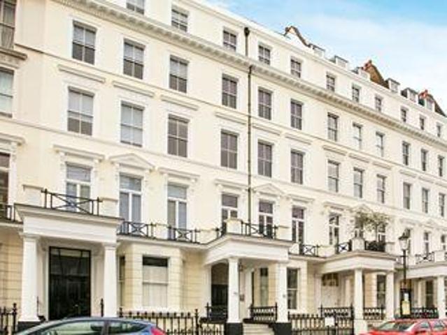 Lexham Gardens, London W8 2 bed flat to rent £4,008 pcm £925 pw