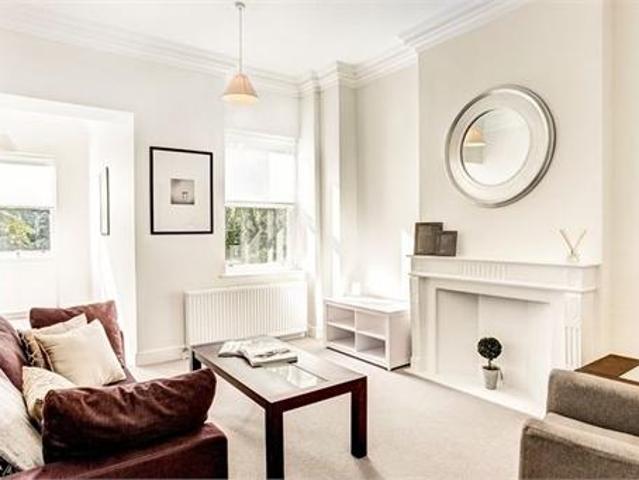 Lexham Gardens, London, W8 2 bed flat to rent £4,117 pcm £950 pw