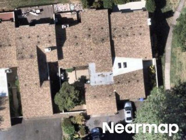 Lexington Cir SE