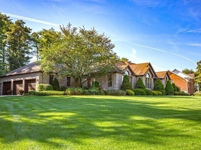 Lexington Cir, Southwick, Home For Sale