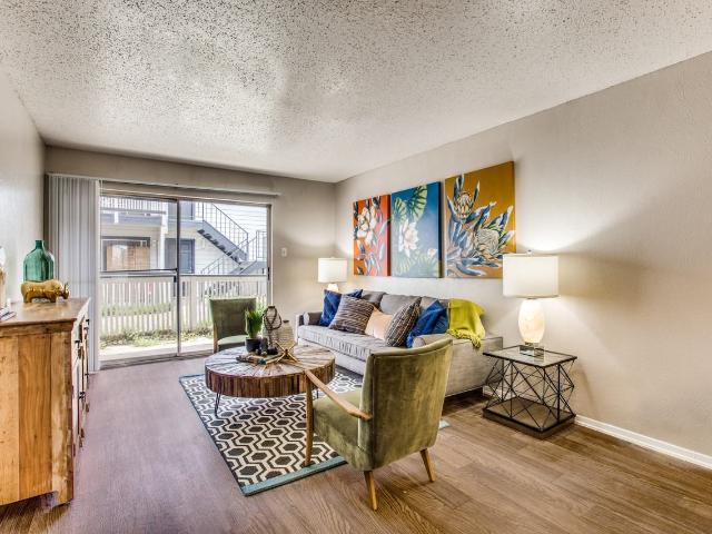 Lexington Apartment Homes 1 Bedroom Apartment for Rent at 5426 Meadowcreek Dr, Dallas, TX 75248 Prestonwood Estates