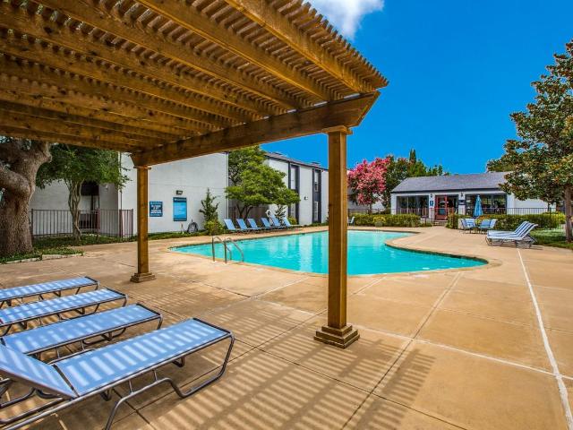 Lexington Apartment Homes 1 Bedroom Apartment for Rent at 5426 Meadowcreek Dr, Dallas, TX 75248 Prestonwood Estates