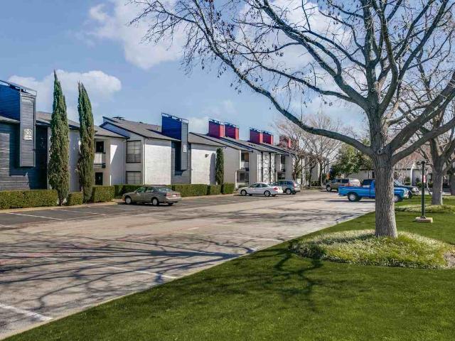 Lexington Apartment Homes 1 Bedroom Apartment for Rent at 5426 Meadowcreek Dr, Dallas, TX 75248 Prestonwood Estates