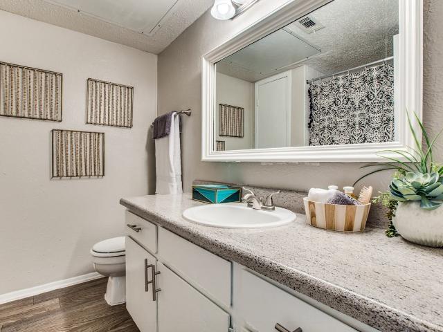 Lexington Apartment Homes 2 Bedroom Apartment for Rent at 5426 Meadowcreek Dr, Dallas, TX 75248 Prestonwood Estates