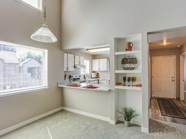 Lexington Apartments 2 Bedroom Apartment for Rent at 4410 Sw 107th Ave, Raleigh Hills, OR 97005 Raleigh Hills
