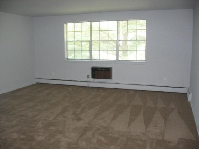 Lexington Apartments Studio Apartment for Rent at 450 Linden Lane, Media, PA 19063