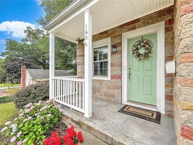 Lexington Ave, North Providence, Home For Sale