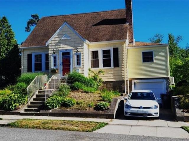 Lexington Ave, Cranston, Home For Sale