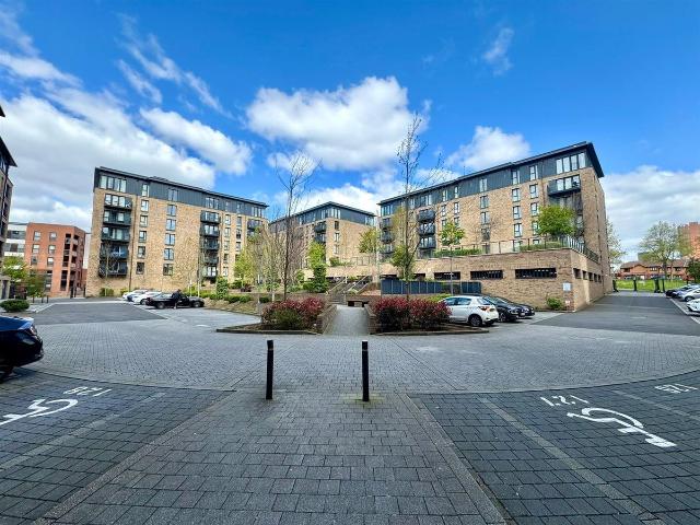 Lexington Gardens, Birmingham B15, 1 bed flat to rent, £1,000 pcm | PrimeLocation