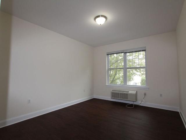Lexington Dewey 1 Bedroom Apartment for Rent at 297 Palisade Ave, Bogota, NJ 07603