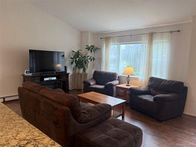 Lexington Dr, Newburgh, Home For Sale