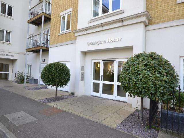 Lexington House, West Drayton UB7, 1 bed flat to rent, £1,350 pcm | PrimeLocation