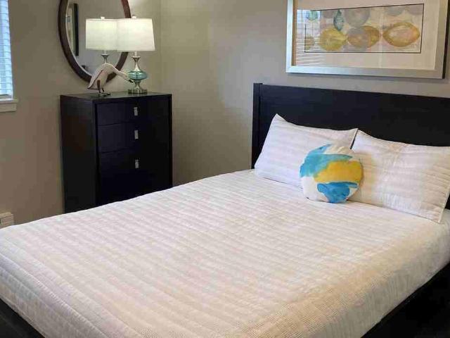 Lexington Heights 1 Bedroom Apartment for Rent at 300 Vuemont Pl Ne, Renton, WA 98056