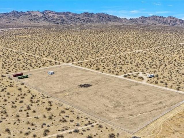 Lexington St, Apple Valley, CA 92307