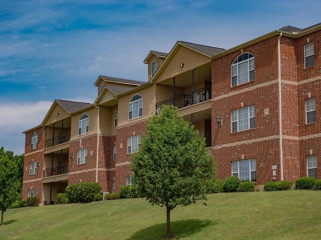 Lexington Park 2 Bedroom Apartment for Rent at 7601 Vestal Blvd, North Little Rock, AR 72113