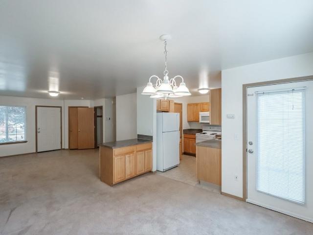 Lexington Townhomes 3 Bedroom Apartment for Rent at Mount Vernon St Se, Albany, OR 97322