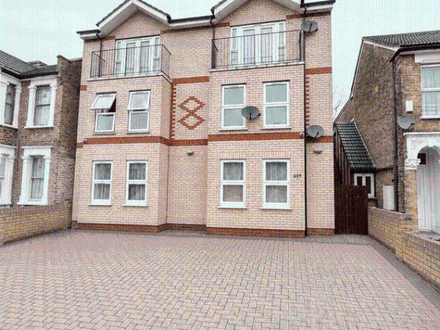 Leyton, London E10, Terraced house to rent, £1,100 pcm | PrimeLocation