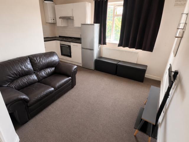 Leytonstone E11, 1 bed flat to rent, £1,350 pcm | PrimeLocation