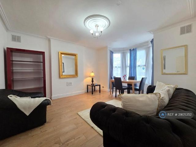 Leytonstone, London, E11 1 bed flat to rent £1,800 pcm £415 pw