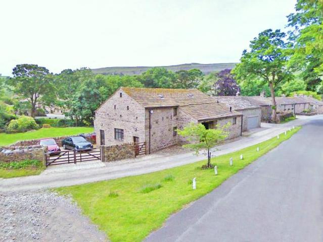 Leyburn Road, Kettlewell, Skipton, BD23 3 bed barn conversion to rent £1,900 pcm £438 pw
