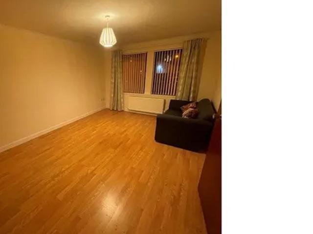 Leyden Court, Glasgow, G20 9AT, United Kingdom | 2 bed apartment for rent #167863630 | Rentberry