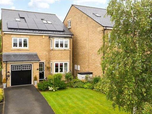Leyfield, Baildon, 4 Bedroom Detached