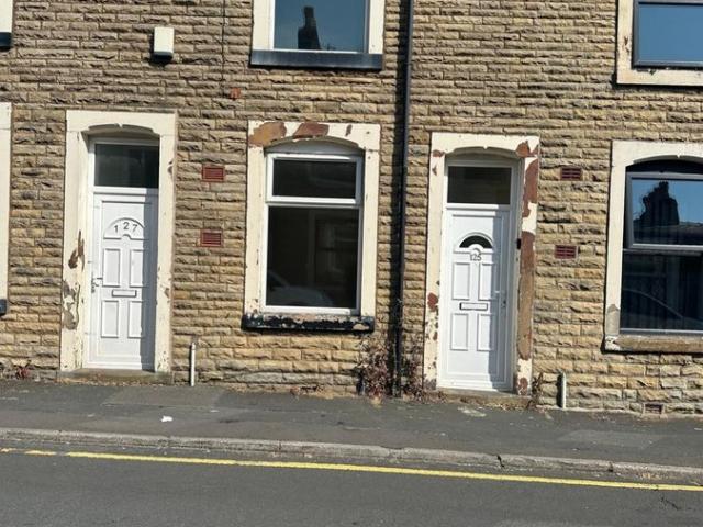 Leyland Road, Burnley BB11, 2 bed terraced house to rent, £550 pcm | PrimeLocation