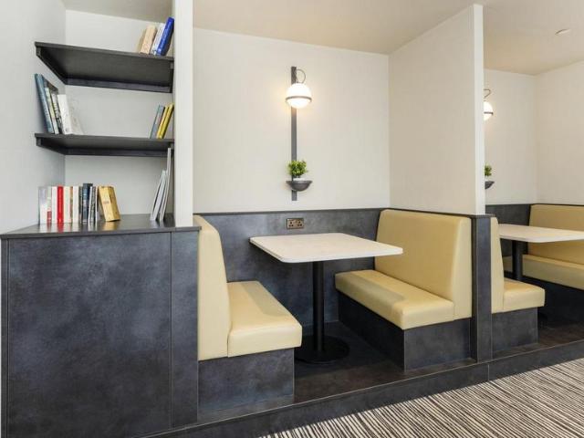Leylands Road, Leeds LS2 Studio to rent £1,296 pcm £299 pw