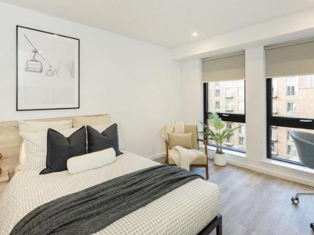 Leylands Road, Leeds LS2 Studio to rent £1,339 pcm £309 pw